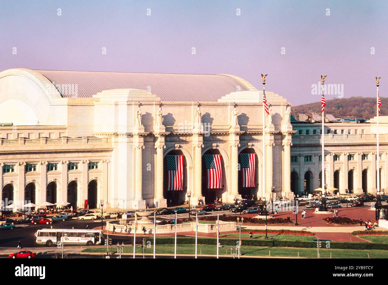 Washington dc commuter rail hi-res stock photography and images - Alamy