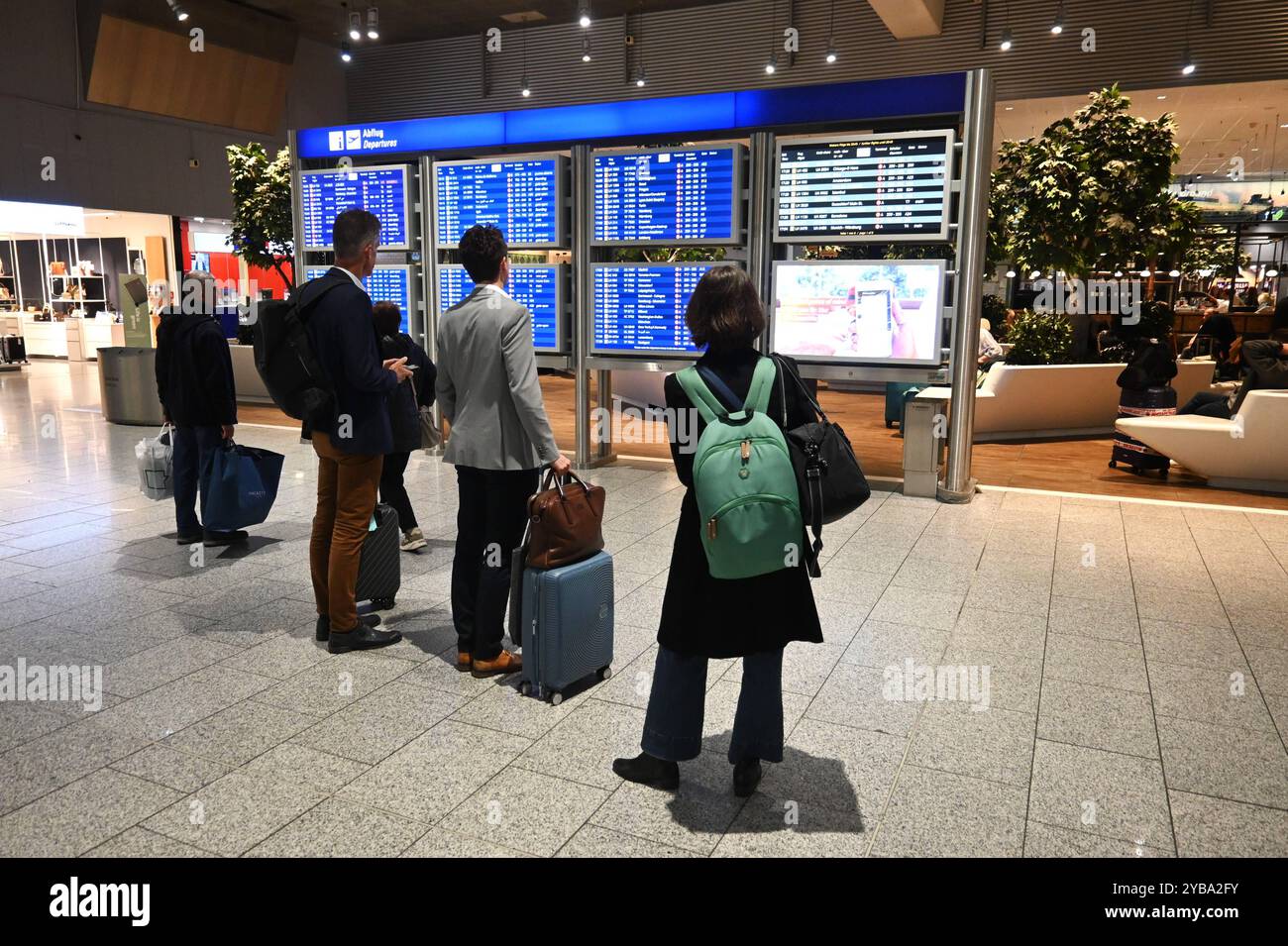 Der Flughafen Frankfurt Main bzw Frankfurt Airport - inoffiziell auch ...