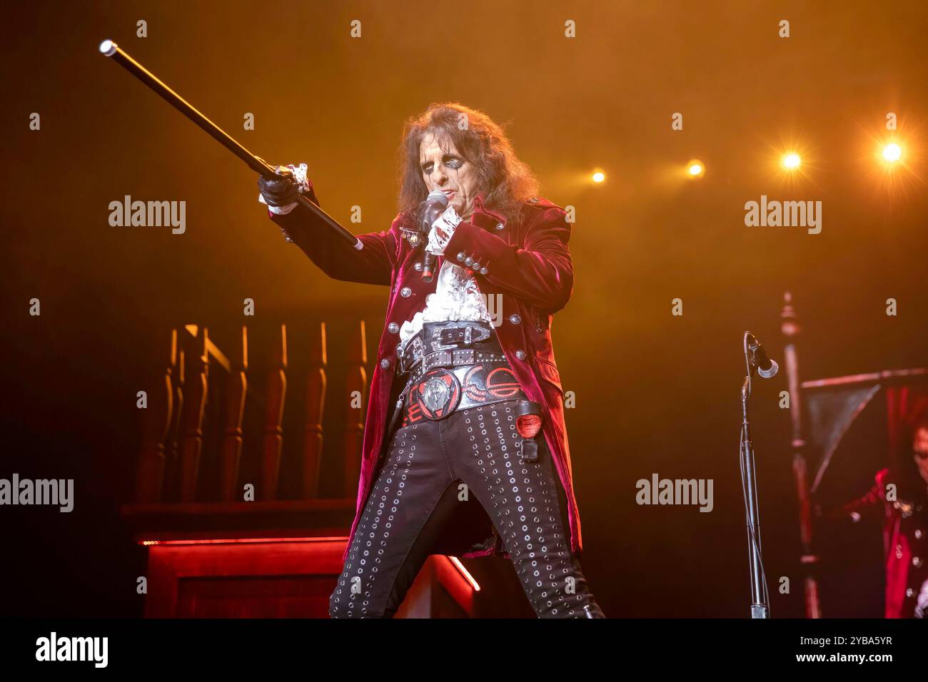 Manchester, England, 17th October, 2024. Alice Cooper performing at the ...