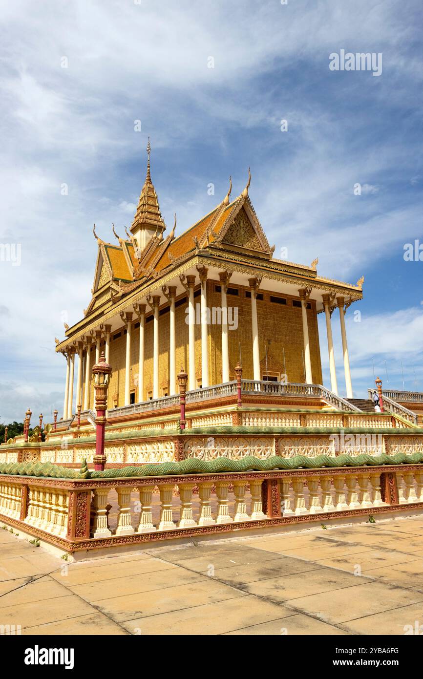 The main building of Cambodia Vipassana Dhura Buddhist Center, Oudong ...
