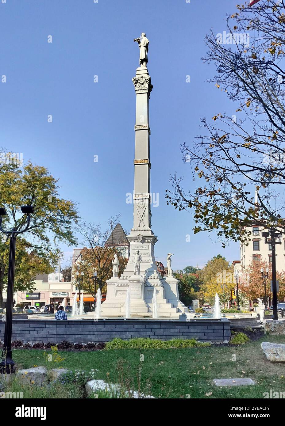 Civil War Memorial in the Centre Square in historic downtown, Easton ...