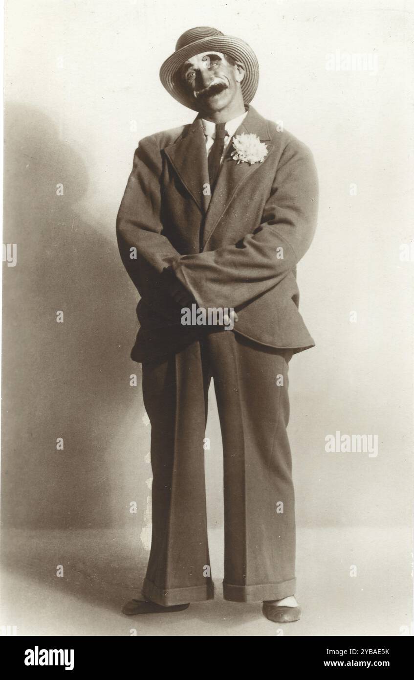 Vaudeville performer in the 1920s wearing a vintage costume of baggy ...