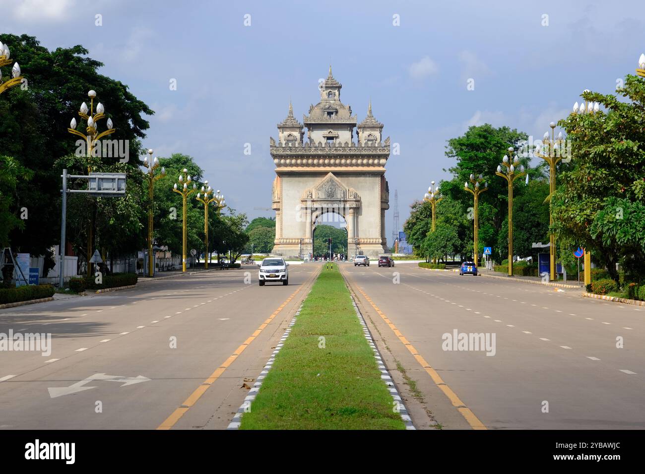 Patuxay-Victory Monument on Avenue Lane Xang.Vientiane, Laos Stock ...