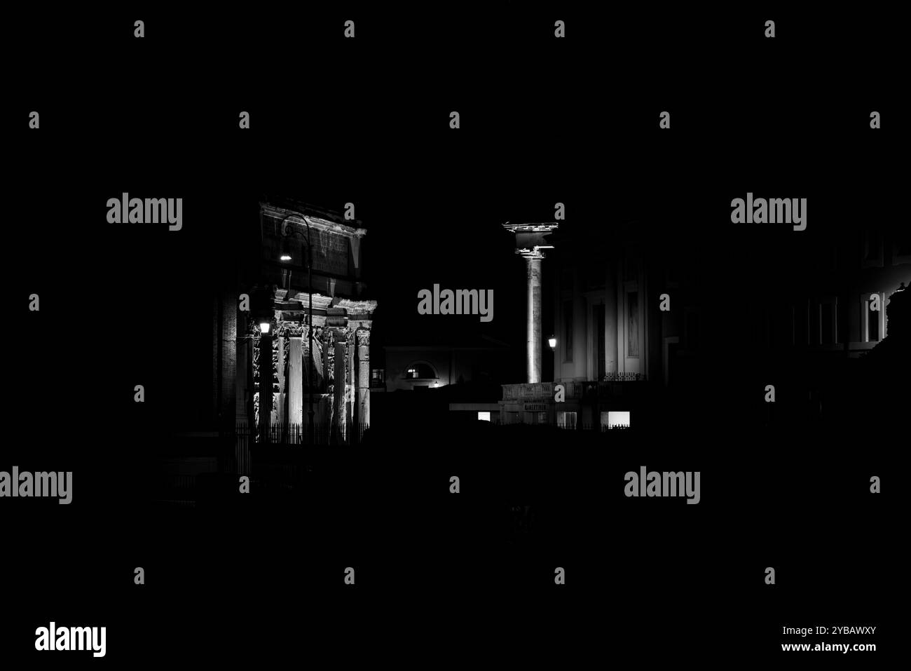 Roman forum night rome italy Black and White Stock Photos & Images - Alamy