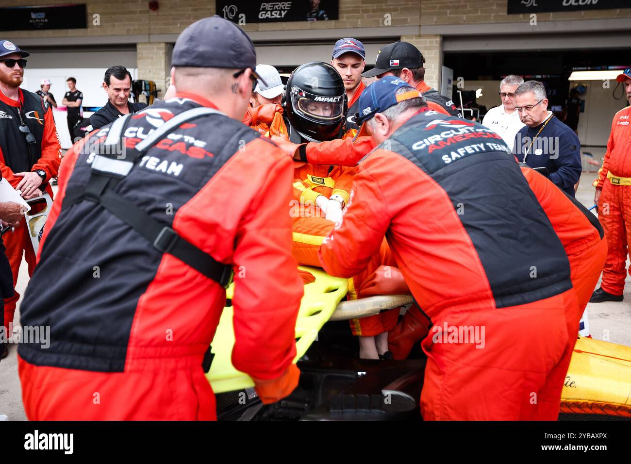 FIA Marshal, extraction during the Formula 1 Pirelli United States ...