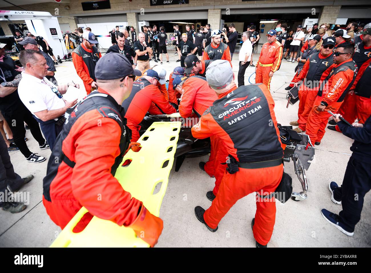 FIA Marshal, extraction during the Formula 1 Pirelli United States ...