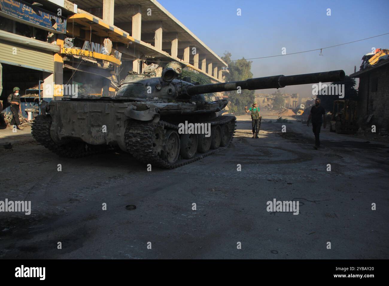 A Free Syrian Army tank during a heavy battle to break the siege of ...