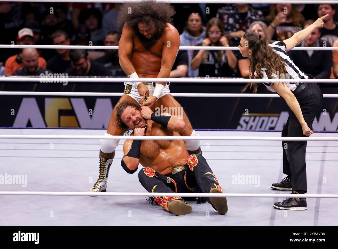 PITTSBURGH, PA - OCTOBER 02: Juice Robinson chokes Hangman Adam Page in ...