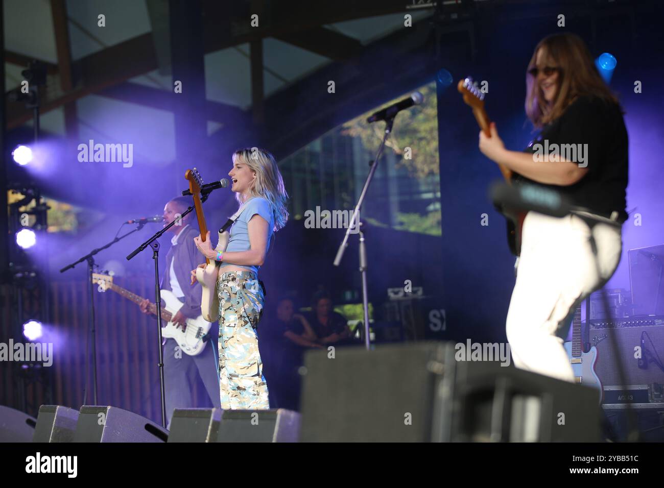 Zoe catterall hi-res stock photography and images - Alamy
