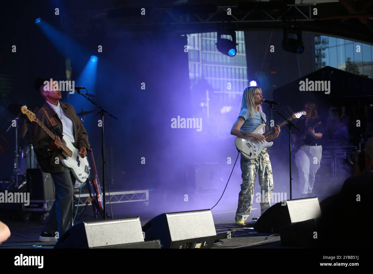 Hilary geddes hi-res stock photography and images - Alamy