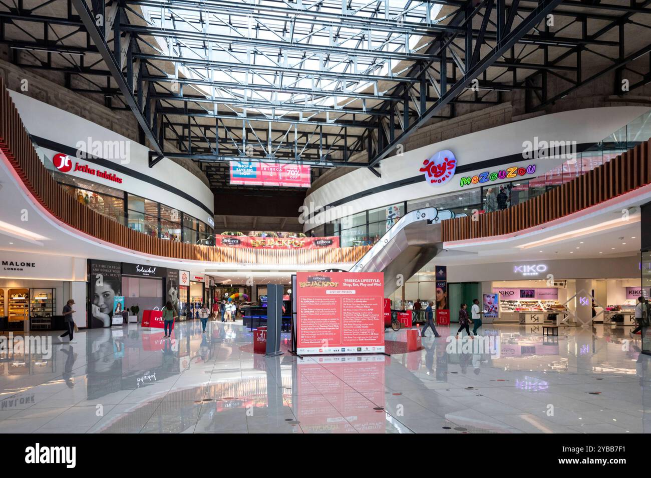 Tribeca Mall, Einkaufszentrum, riesig, gigantisch, mordern, indischer ...