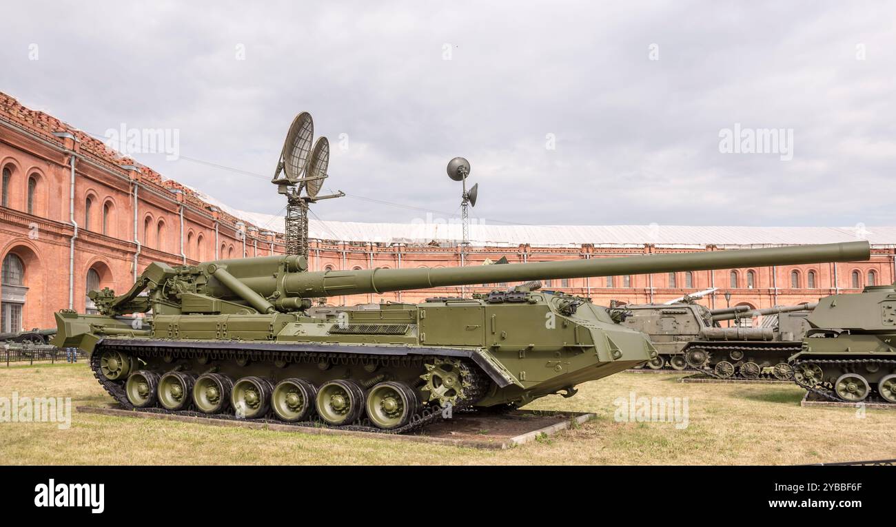 RUSSIA; SAINT-PETERSBURG - JULY 8 - The record powerful artillery in ...