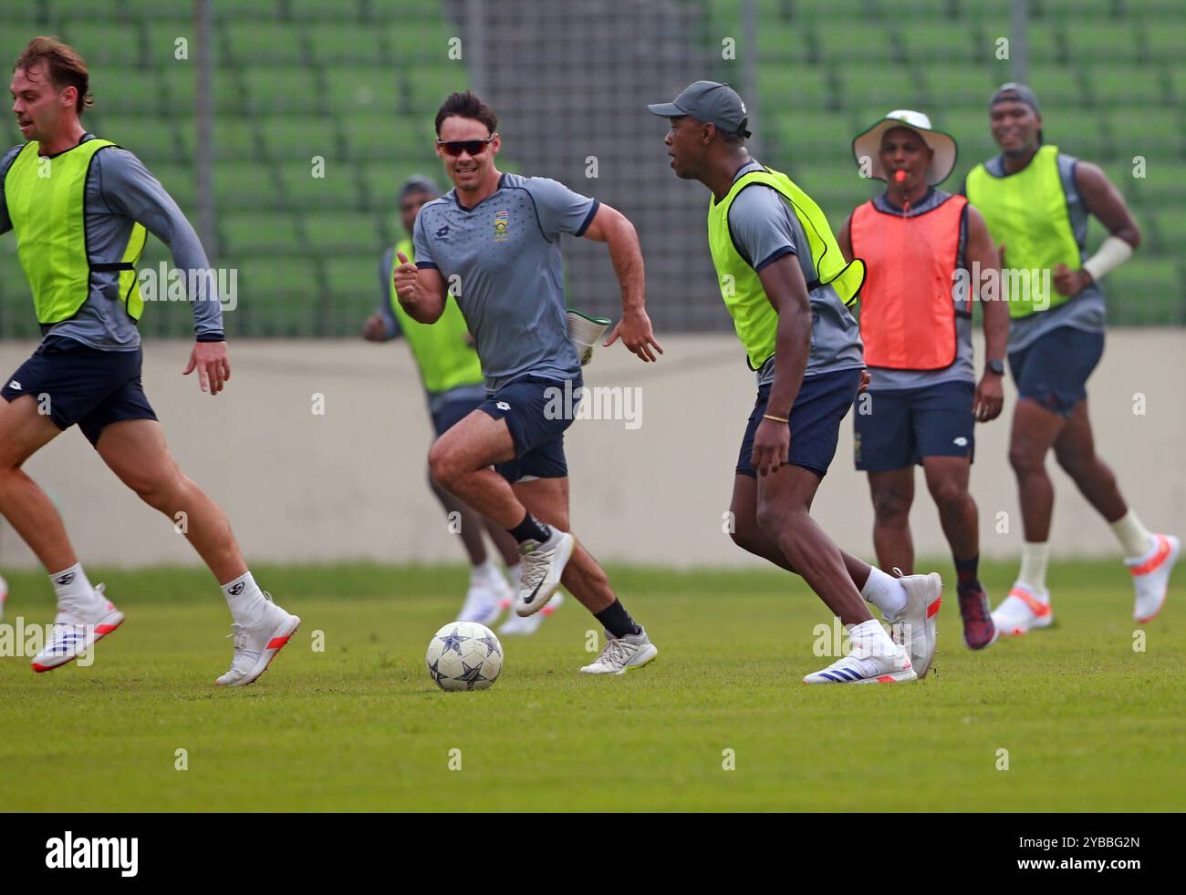 South Africa Team attends practice session at the Sher-e-Bangla ...