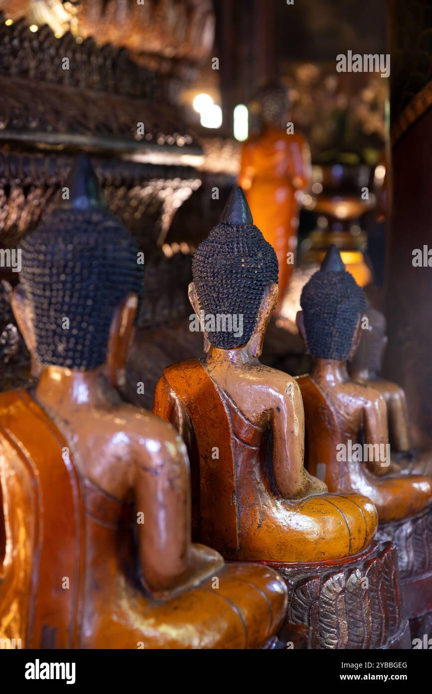 Buddha statues at Wat Phnom, Phnom Penh, Cambodia Stock Photo - Alamy
