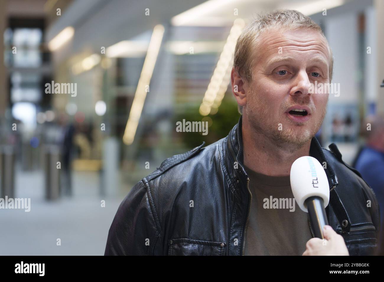 Pensioen agreement hi-res stock photography and images - Alamy