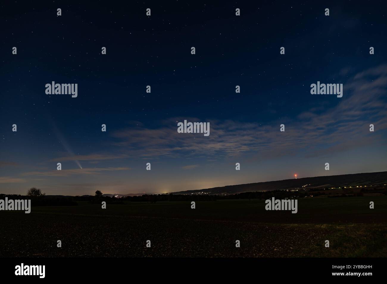 Komet c 2023 a3 tsuchinshan atlas hi-res stock photography and images ...