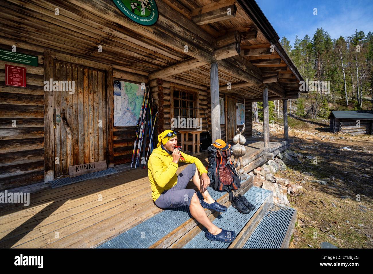 Having a snack break while hiking in Pallas-Yllästunturi National Park ...