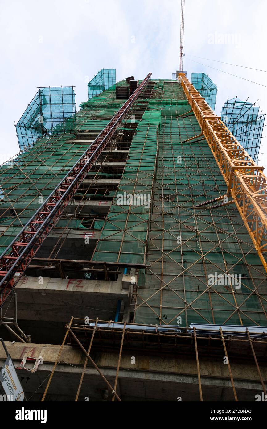 Partially constructed building in Phnom Penh, Cambodia Stock Photo - Alamy