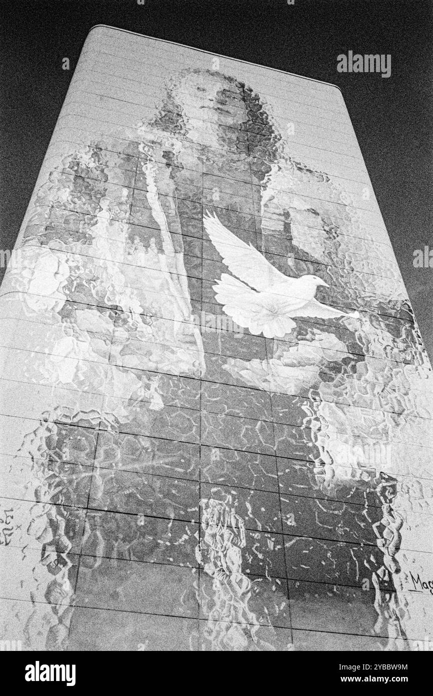 United nations uno architecture Black and White Stock Photos & Images ...