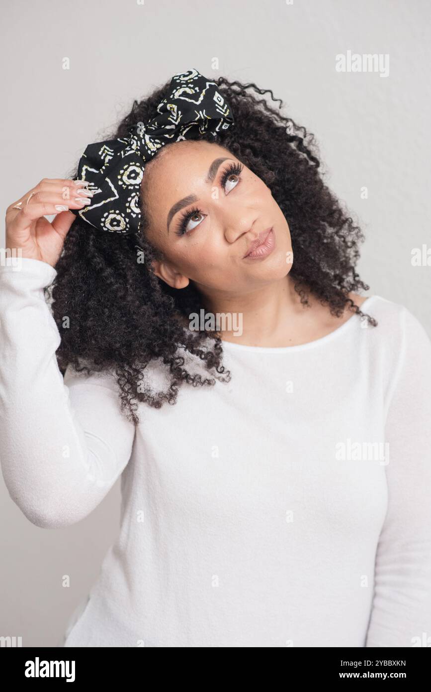 Woman artisan holding blue hi-res stock photography and images - Alamy