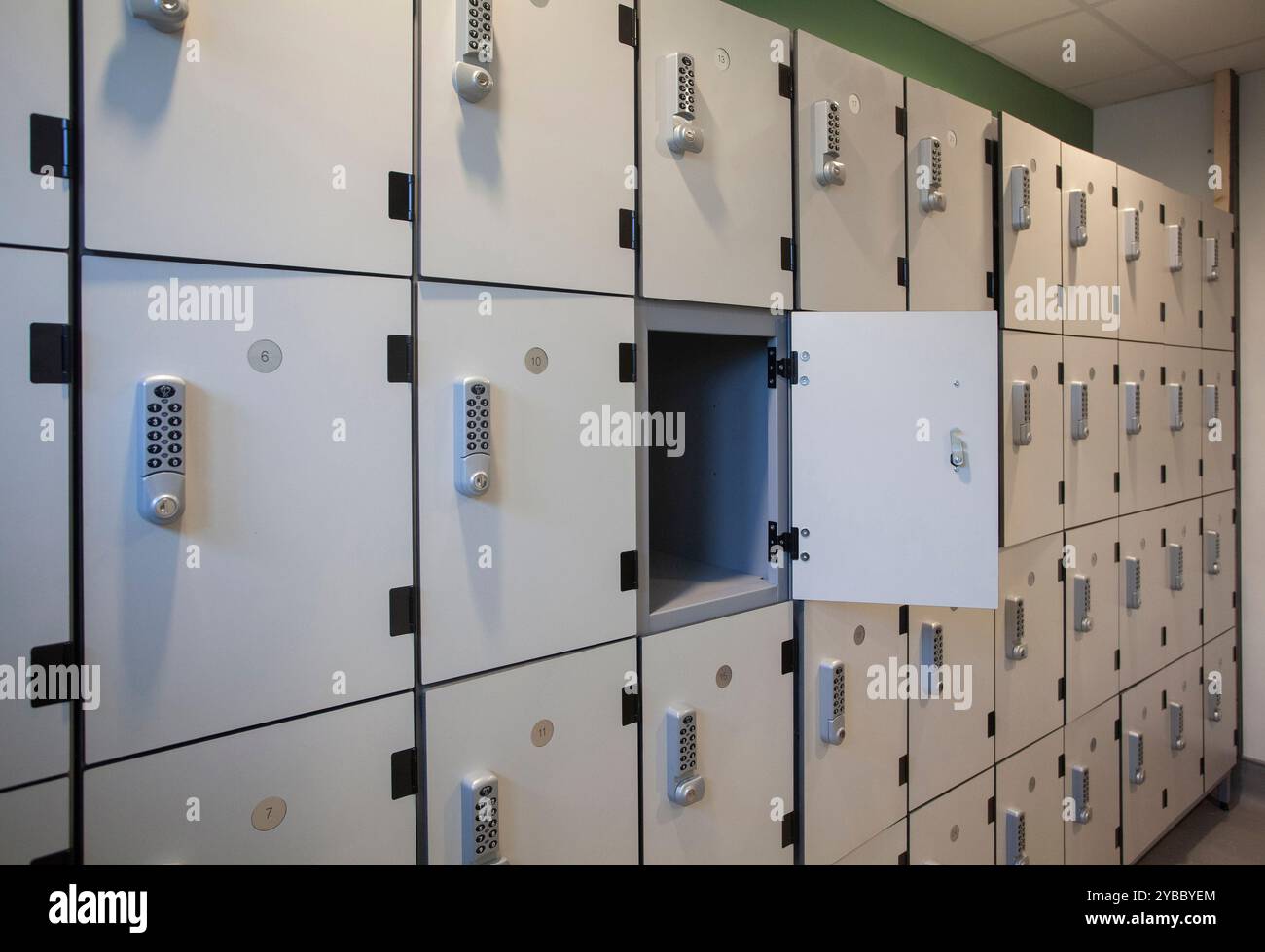 Keypadlockers hi-res stock photography and images - Alamy