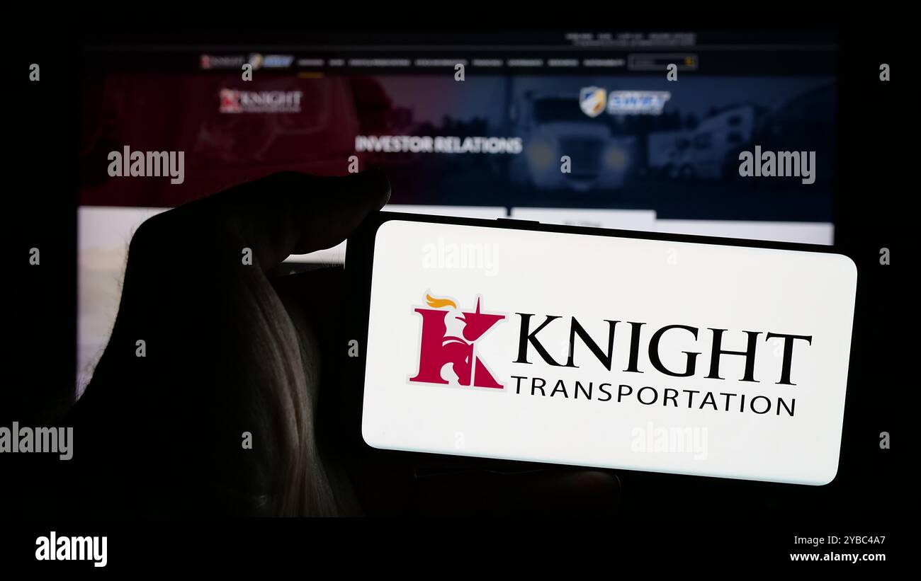 Knight swift logo hi-res stock photography and images - Alamy