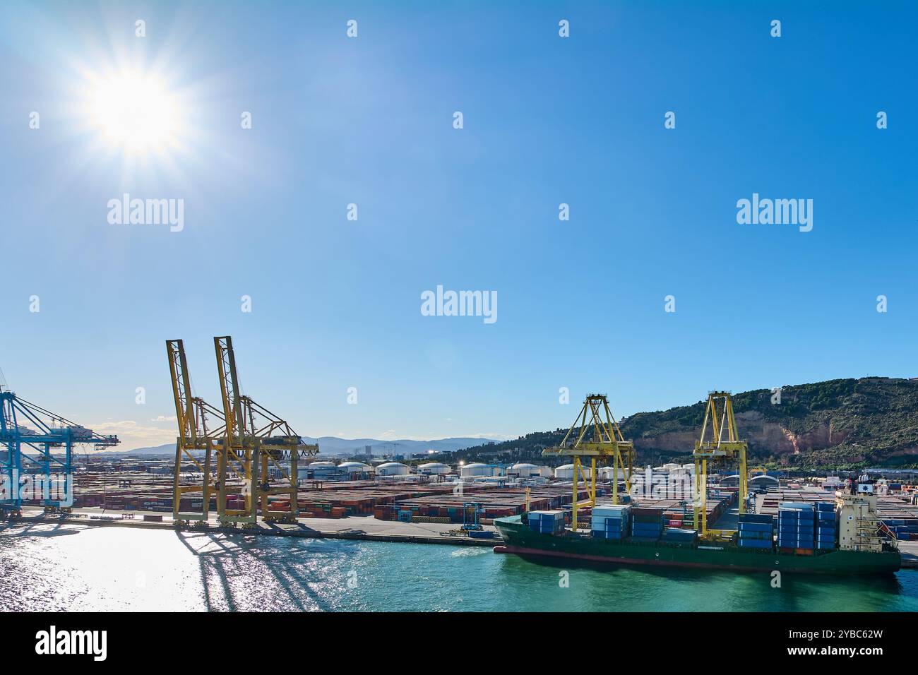 Barcelona. Espain -September 28,2024: a large vessel in the Port of ...