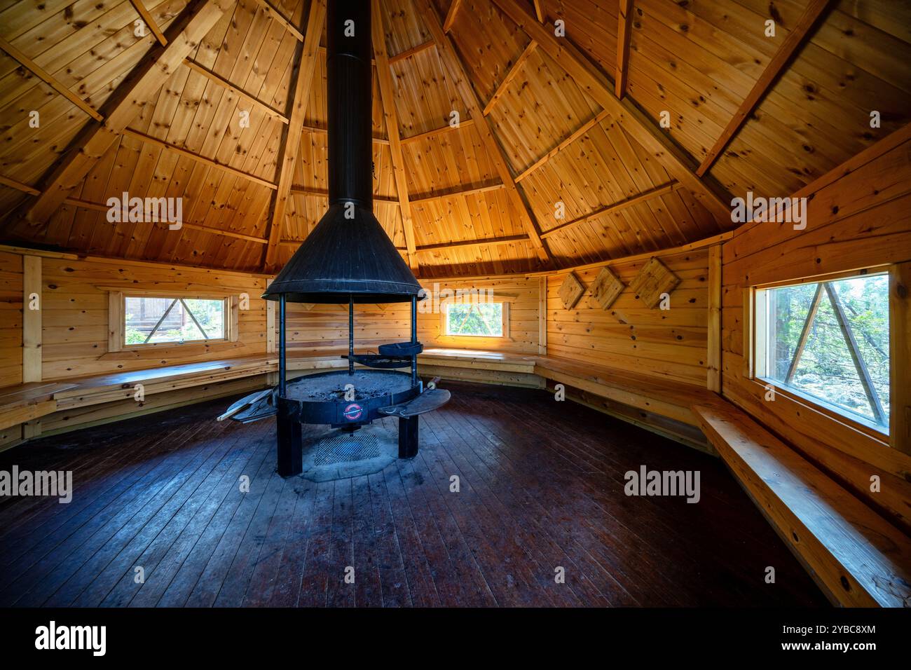Haavepalo tipi-like hut and fireplace on top of Iso Totovaara fjell in ...