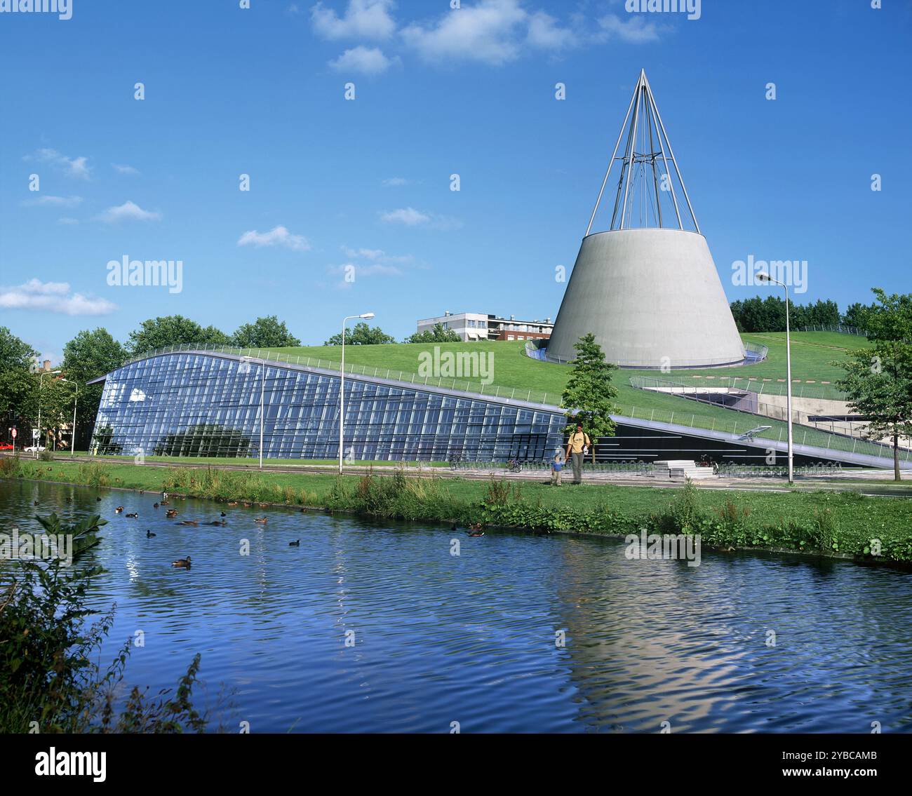 The library building at Delft University of Technology (TU Delft Stock ...