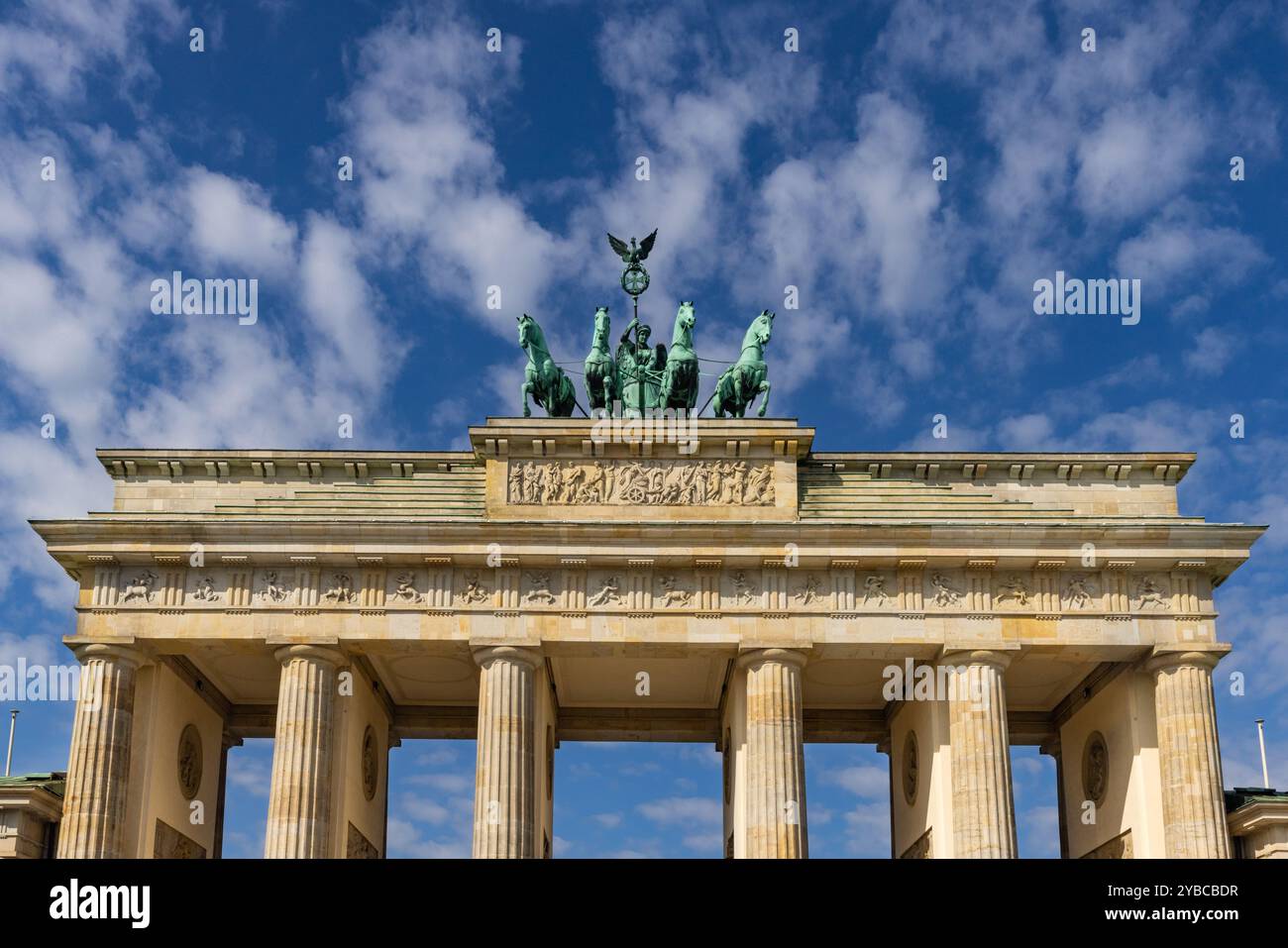 Brandenburg gate doric columns hi-res stock photography and images - Alamy