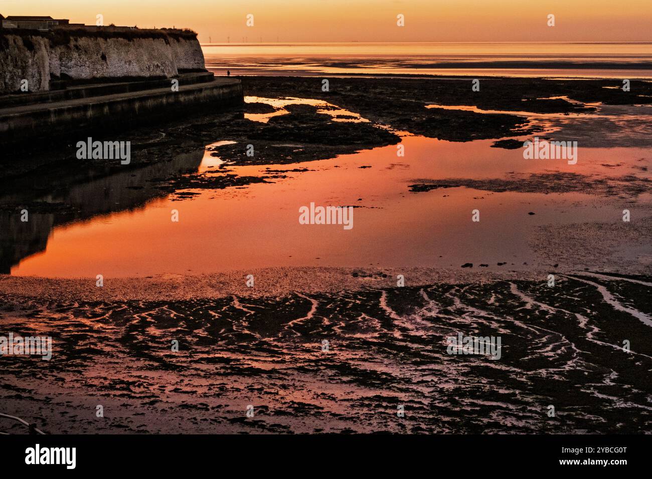 Sunset at Epple Bay Birchington Kent in October Stock Photo - Alamy