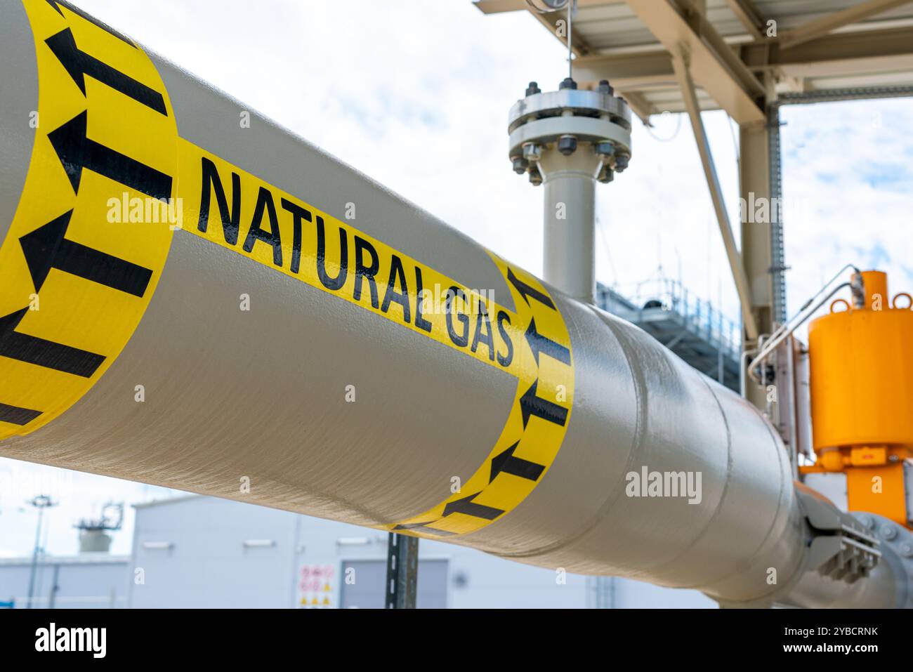 Natural gas pipeline with appropriate marking of the transported medium ...
