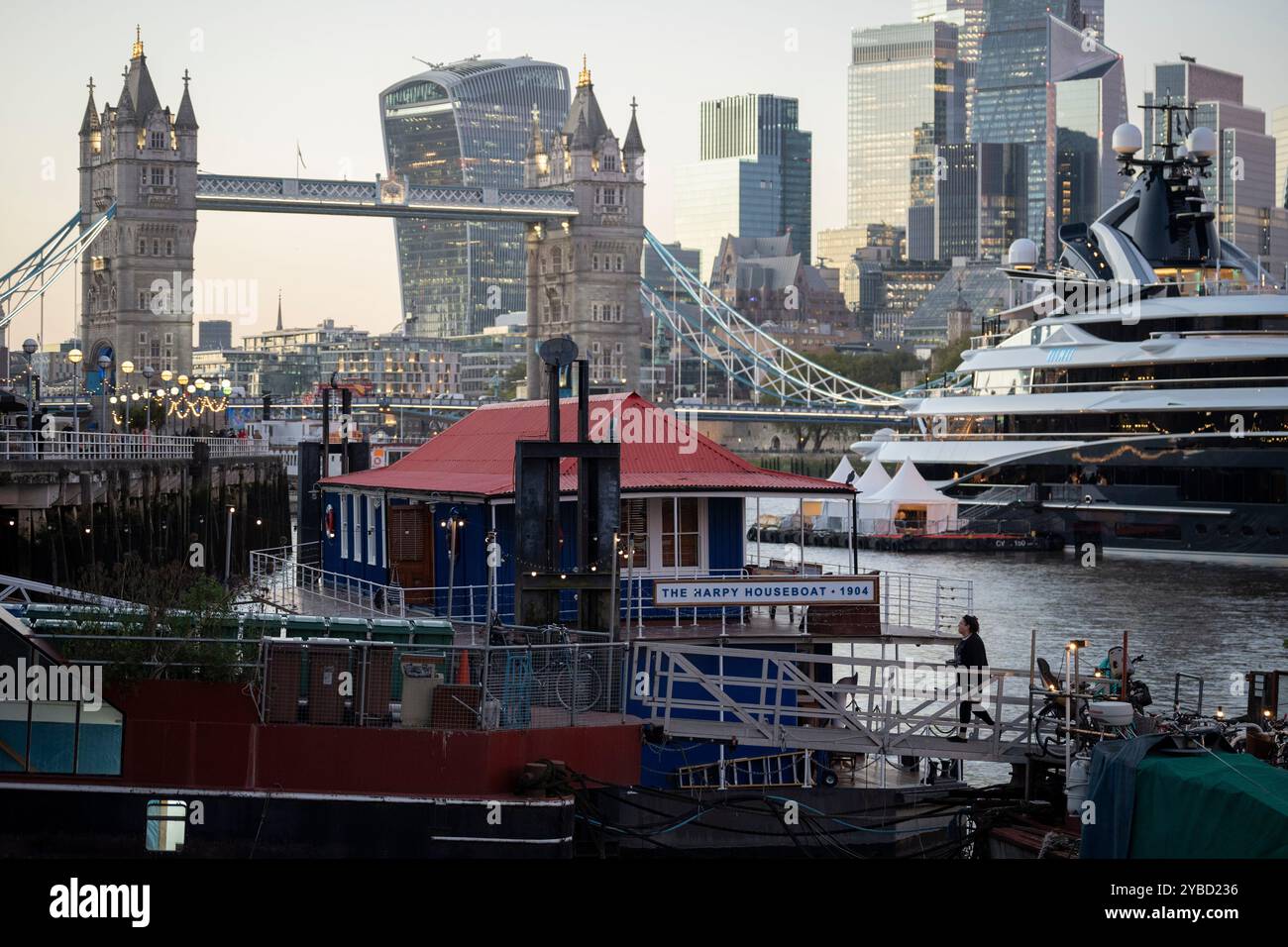 The superyacht 'Kismet' is seen infront of the 'Tower Bridge Moorings ...