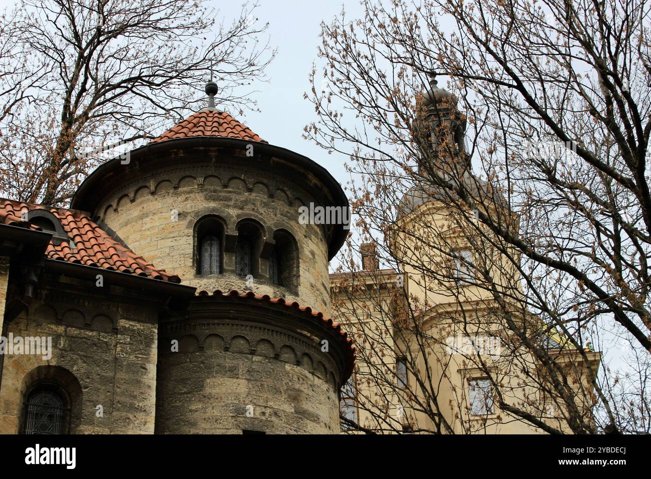 Ceremonial Hall and Klausen Synagogue in Prague’s Old Jewish Cemetery ...