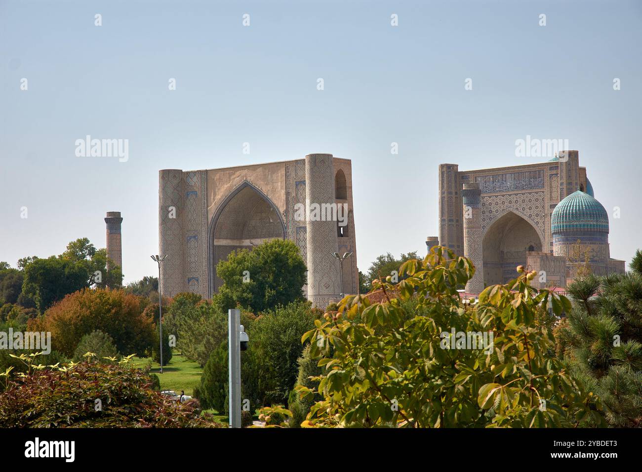 The grandeur of the Bibi-Khanym Mosque complex in Samarkand, Uzbekistan ...
