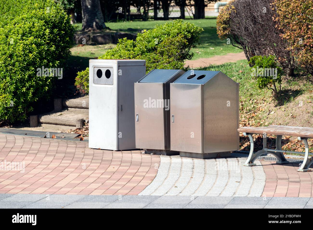 Stainless steel trash recycle hi-res stock photography and images - Alamy