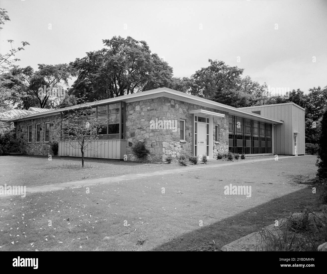 New Canaan Public Library, New Canaan, Connecticut, 1953 Stock Photo ...