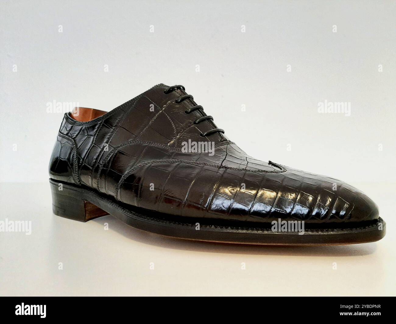 Premium British Handmade Bespoke Black Crocodile Shoes. Nile crocodile ...