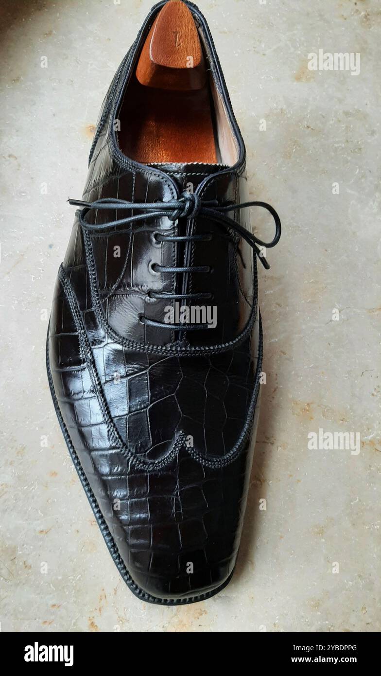 Premium British Handmade Bespoke Black Crocodile Shoes. Nile crocodile ...