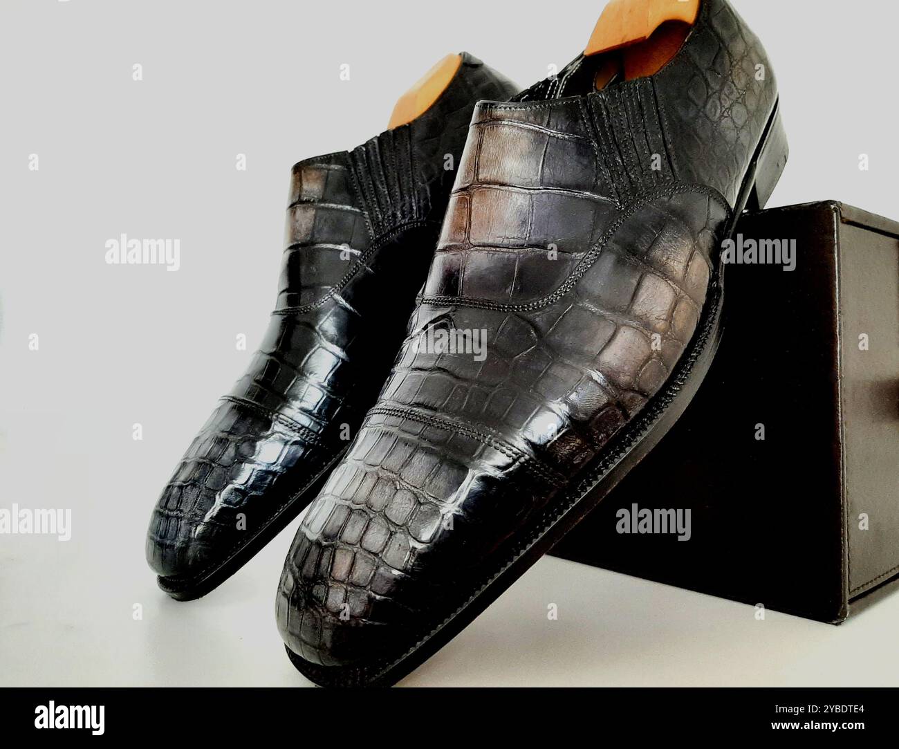 Premium British Handmade Bespoke Crocodile Lazyman style Shoes with ...