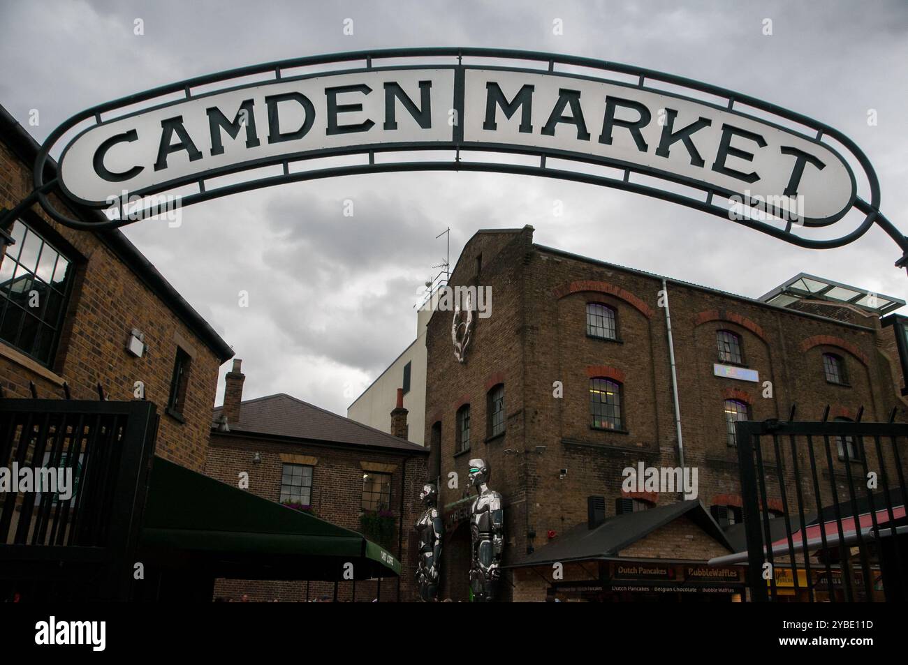 Camden town old railway hi-res stock photography and images - Alamy