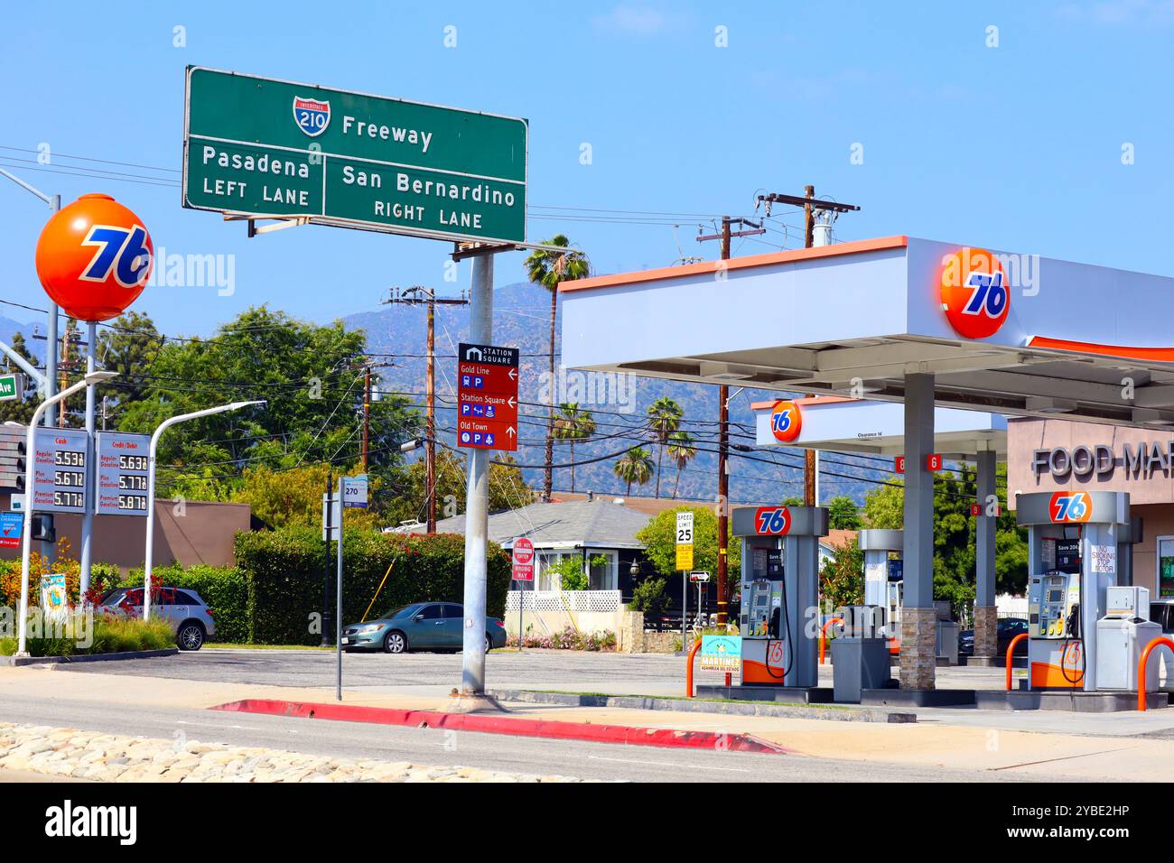 Union 76 gas station hi-res stock photography and images - Alamy