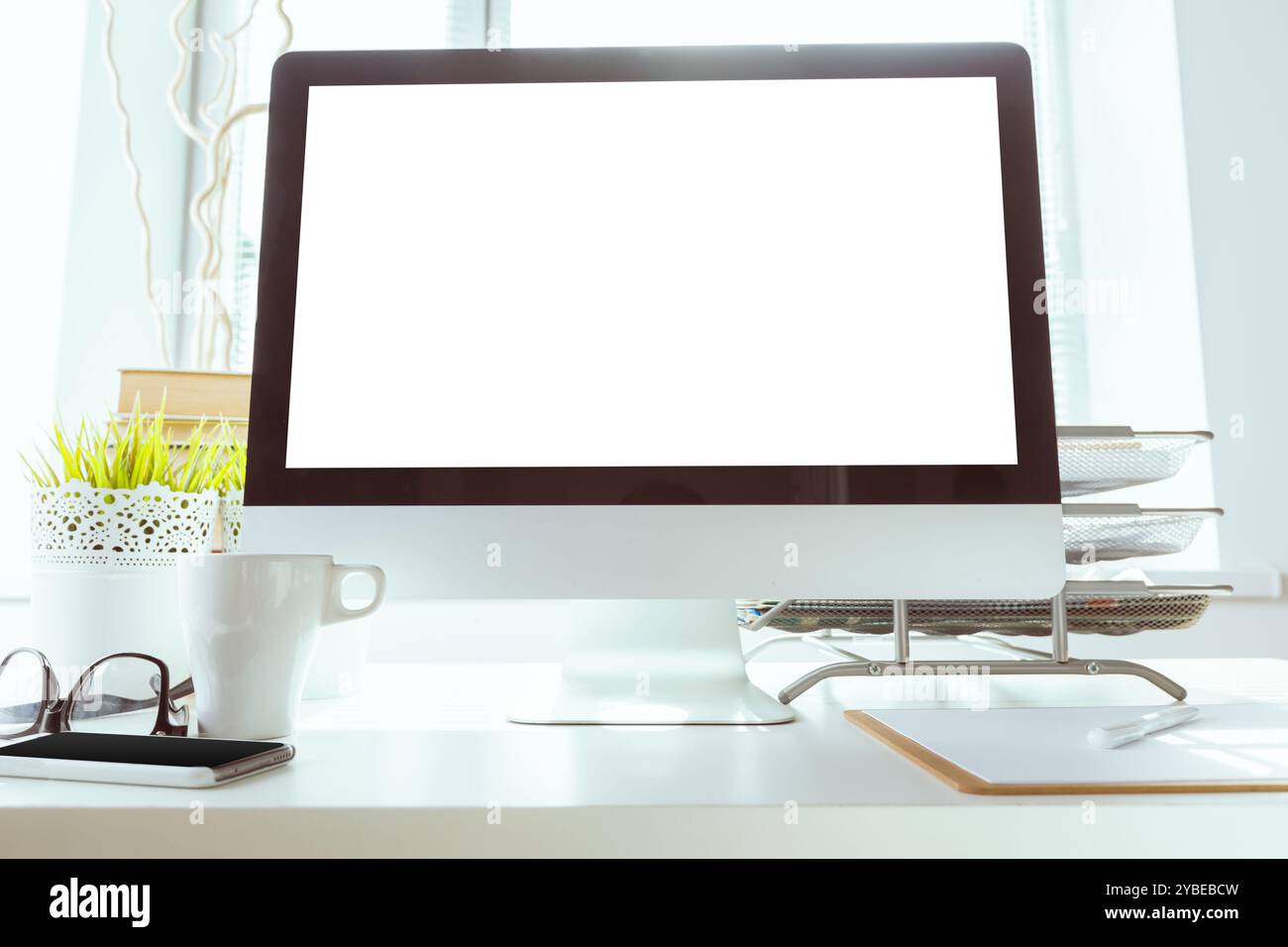 working table with computer Stock Photo - Alamy