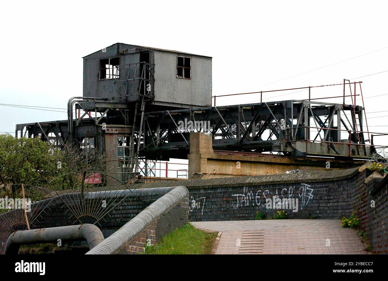 Chillington Wharf canal in Wolverhampton Uk Stock Photo - Alamy
