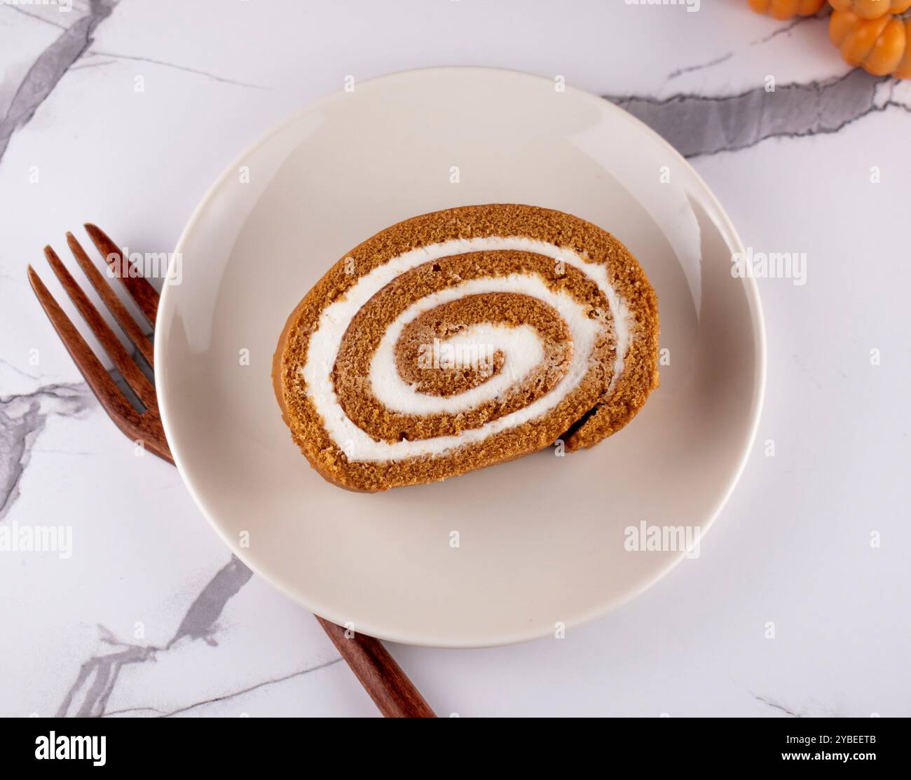 Perfect swiss roll hi-res stock photography and images - Alamy
