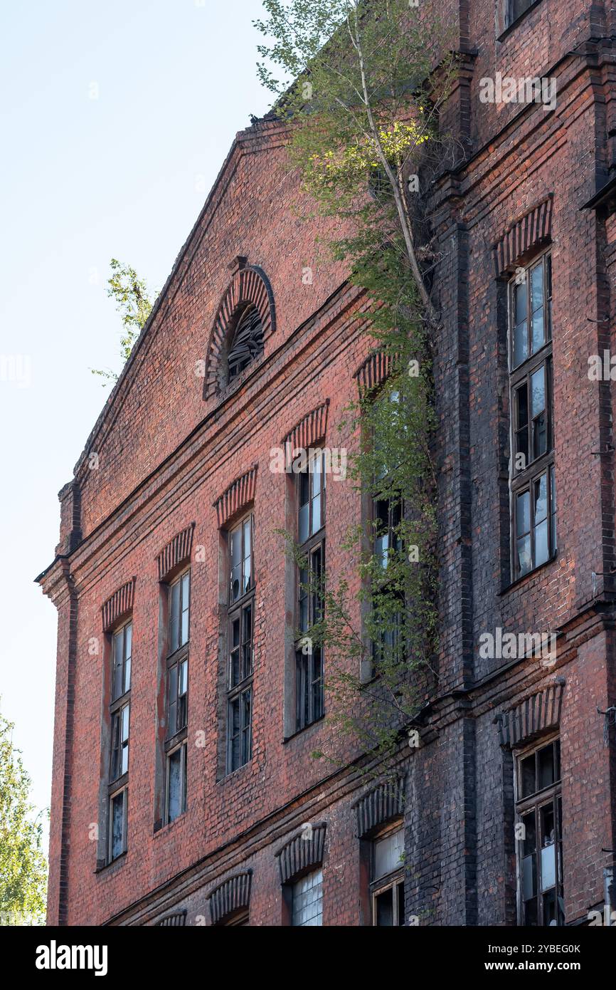 industrial background, wall of abandoned vintage factory building Stock ...
