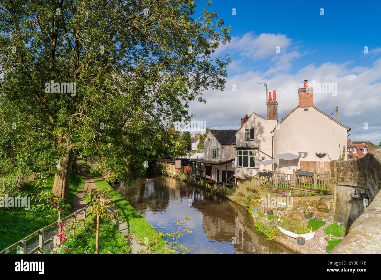 Scenic view on the Shropshire Union Canal in the UK Stock Photo - Alamy