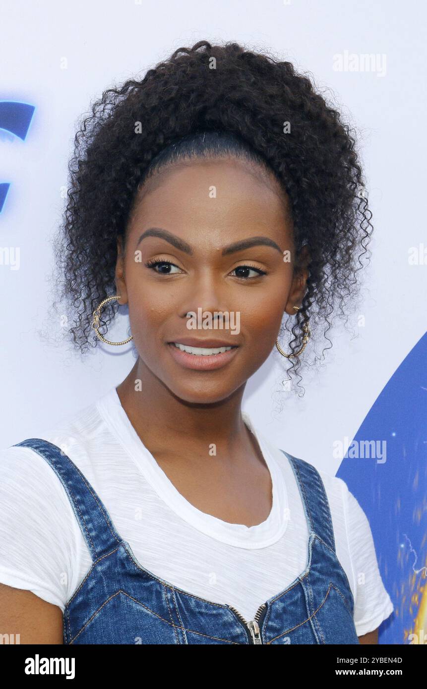 Sonic movie tika sumpter hi-res stock photography and images - Alamy