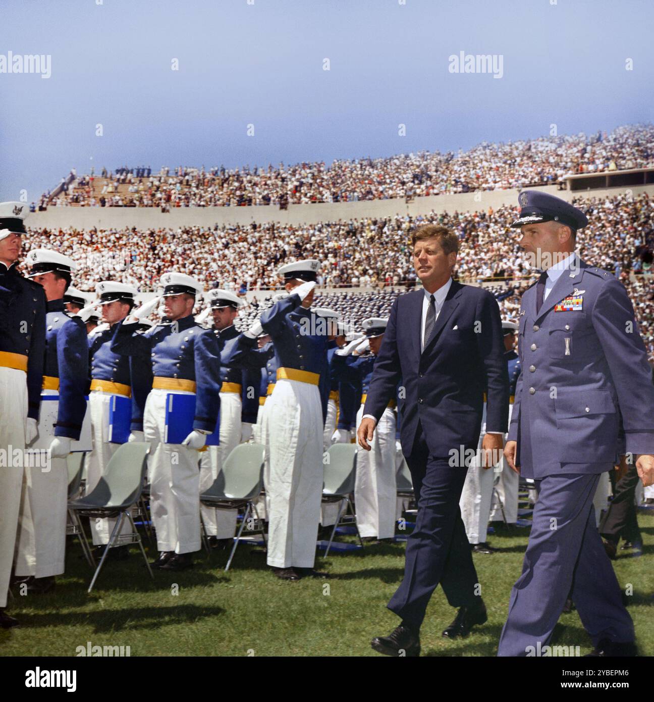U.S. President John F. Kennedy and Major General Robert H. Warren ...