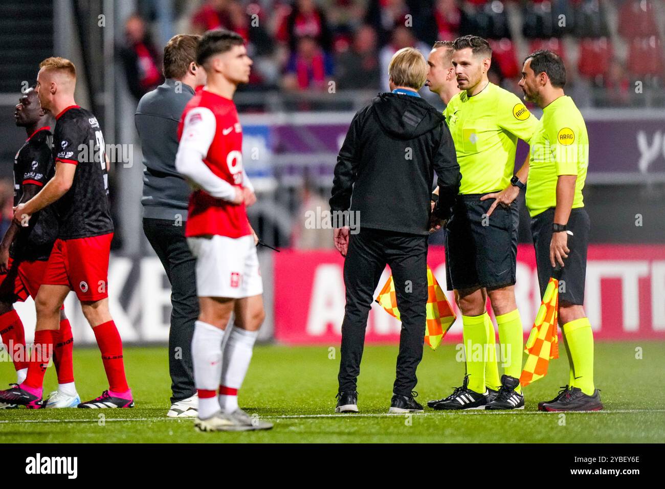 Rotterdam, Netherlands. 18th Oct, 2024. ROTTERDAM, 18-10-2024, Van ...